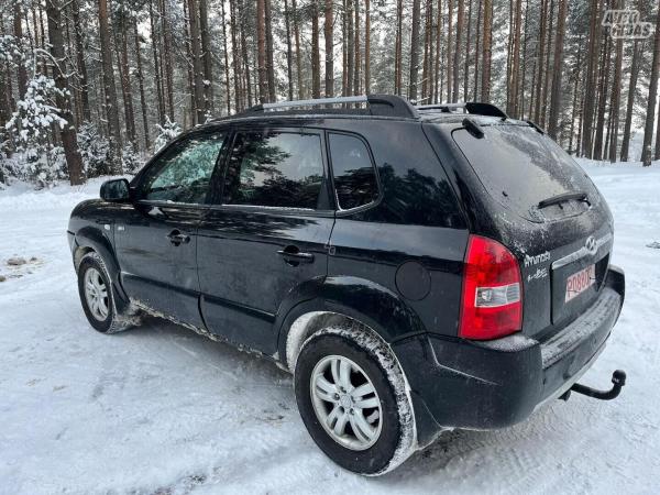 Melns Hyundai Tucson 2008 Alīta, ar dzinēja tilpumu 2.00 L un nobraukumu 314 tūkst. km par 3500 €, foto 3 vietnē AUTOMOTO.COM.LV