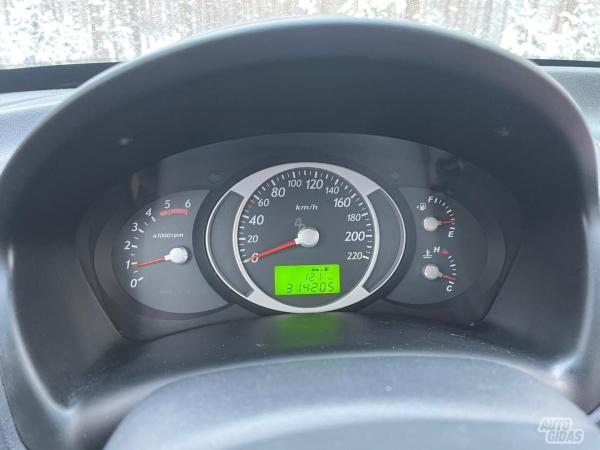 Melns Hyundai Tucson 2008 Alīta, ar dzinēja tilpumu 2.00 L un nobraukumu 314 tūkst. km par 3500 €, foto 10 vietnē AUTOMOTO.COM.LV