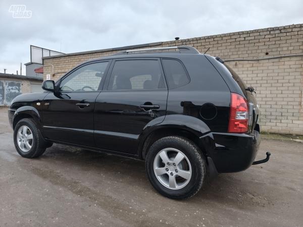 Melns Hyundai Tucson 2008 Marijampole, ar dzinēja tilpumu 2.00 L un nobraukumu 267 tūkst. km par 3499 €, foto 5 vietnē AUTOMOTO.COM.LV