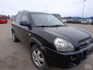 Melns Hyundai Tucson 2008 Marijampole, ar dzinēja tilpumu 2.00 L un nobraukumu 185 tūkst. km par 2400 €, foto  vietnē AUTOMOTO.COM.LV