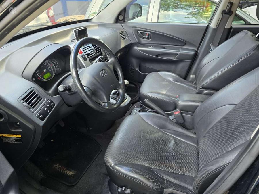 Melns Hyundai Tucson 2008 Marijampole, ar dzinēja tilpumu 1.98 L un nobraukumu 112 tūkst. km par 3900 €, foto 7 vietnē AUTOMOTO.COM.LV