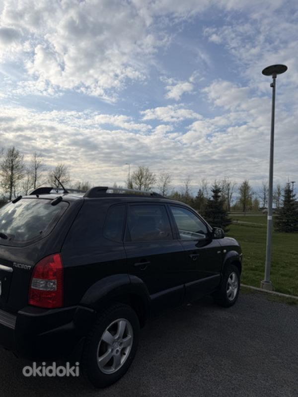 Black Hyundai Tucson 2008 in Maardu, with an engine capacity of 20.00 L and mileage of 234 thousand km for 6300 €, photo 3 on AUTOMOTO.COM.LV