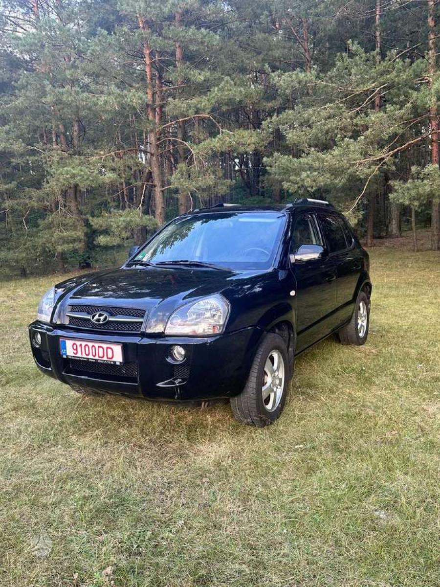 Melns Hyundai Tucson 2008 Kauņa, ar dzinēja tilpumu 1.99 L un nobraukumu 154 tūkst. km par 3500 €, foto 1 vietnē AUTOMOTO.COM.LV
