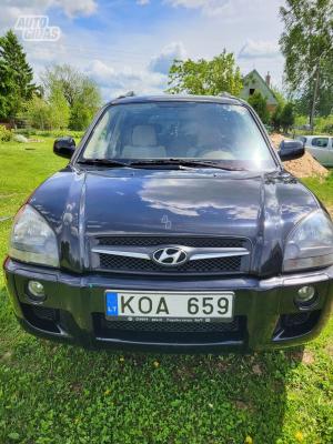 Melns Hyundai Tucson 2009 Zarasai, ar dzinēja tilpumu 2.00 L un nobraukumu 278 tūkst. km par 3700 €, foto  vietnē AUTOMOTO.COM.LV