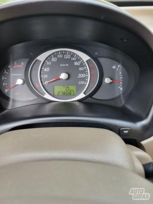 Melns Hyundai Tucson 2009 Zarasai, ar dzinēja tilpumu 2.00 L un nobraukumu 278 tūkst. km par 3700 €, foto 5 vietnē AUTOMOTO.COM.LV