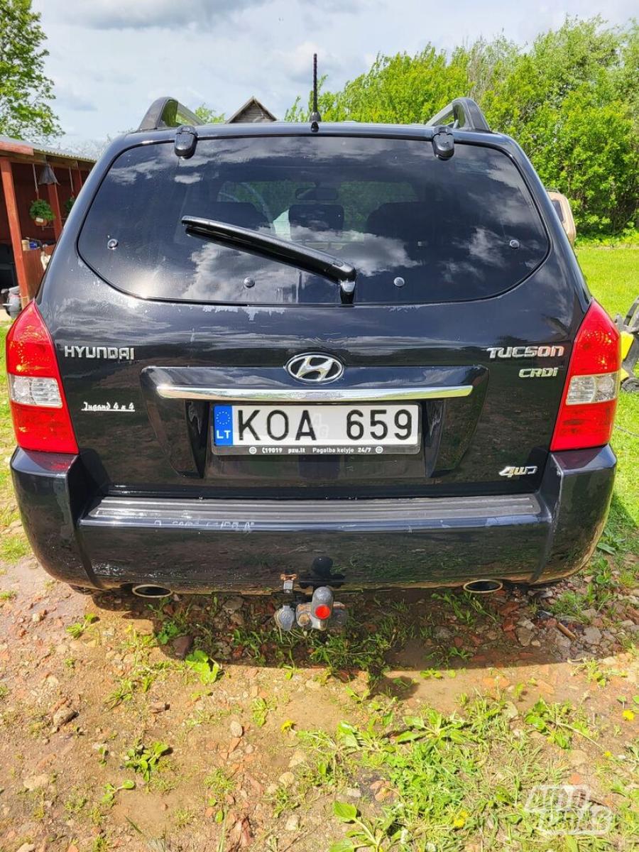 Melns Hyundai Tucson 2009 Zarasai, ar dzinēja tilpumu 2.00 L un nobraukumu 278 tūkst. km par 3700 €, foto 10 vietnē AUTOMOTO.COM.LV