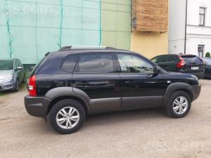 Melns Hyundai Tucson 2009 Daugavpils, ar dzinēja tilpumu 2.00 L un nobraukumu 0 tūkst. km par 4150 €, foto 6 vietnē AUTOMOTO.COM.LV