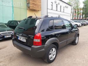 Melns Hyundai Tucson 2009 Daugavpils, ar dzinēja tilpumu 2.00 L un nobraukumu 0 tūkst. km par 4150 €, foto 7 vietnē AUTOMOTO.COM.LV