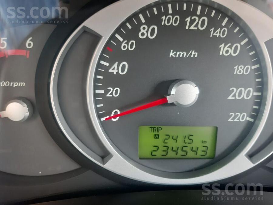 Melns Hyundai Tucson 2009 Daugavpils, ar dzinēja tilpumu 2.00 L un nobraukumu 0 tūkst. km par 4150 €, foto 15 vietnē AUTOMOTO.COM.LV