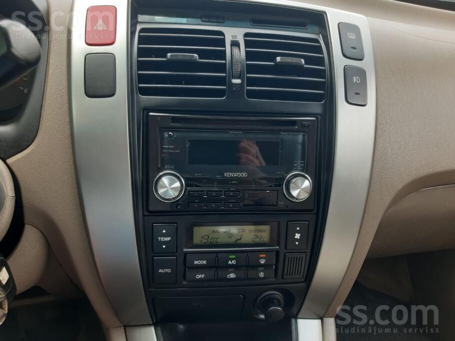 Melns Hyundai Tucson 2009 Daugavpils, ar dzinēja tilpumu 2.00 L un nobraukumu 0 tūkst. km par 4150 €, foto 18 vietnē AUTOMOTO.COM.LV