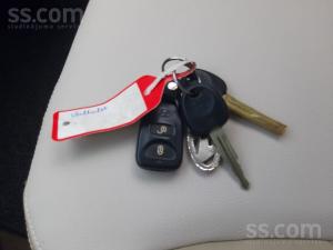 Melns Hyundai Tucson 2009 Daugavpils, ar dzinēja tilpumu 2.00 L un nobraukumu 0 tūkst. km par 4150 €, foto 27 vietnē AUTOMOTO.COM.LV