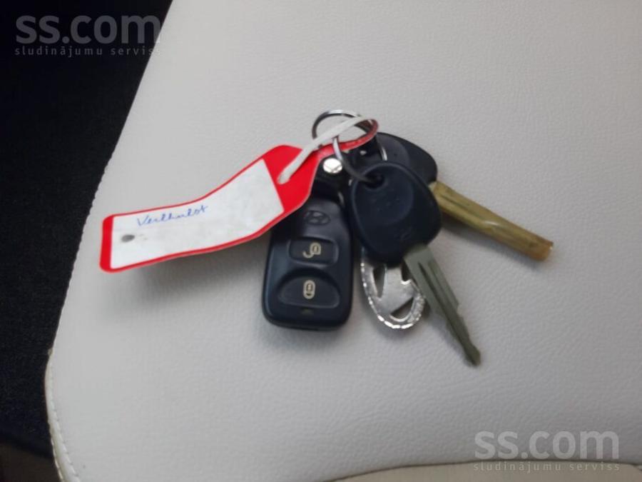 Melns Hyundai Tucson 2009 Daugavpils, ar dzinēja tilpumu 2.00 L un nobraukumu 0 tūkst. km par 4150 €, foto 27 vietnē AUTOMOTO.COM.LV