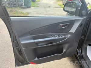 Black Hyundai Tucson 2009 in Riga, with an engine capacity of 2.00 L and mileage of 0 thousand km for 4300 €, photo 13 on AUTOMOTO.COM.LV