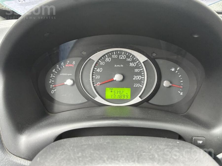 Black Hyundai Tucson 2009 in Riga, with an engine capacity of 2.00 L and mileage of 0 thousand km for 4300 €, photo 21 on AUTOMOTO.COM.LV