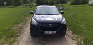 Melns Hyundai Tucson 2012 Viļņa, ar dzinēja tilpumu 2.00 L un nobraukumu 225 tūkst. km par 4440 €, foto  vietnē AUTOMOTO.COM.LV