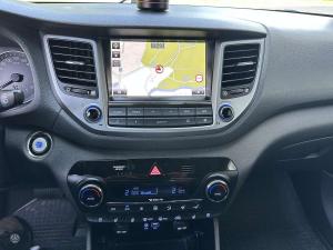 Melns Hyundai Tucson 2015 Viļņa, ar dzinēja tilpumu 2.00 L un nobraukumu 188 tūkst. km par 11000 €, foto 5 vietnē AUTOMOTO.COM.LV