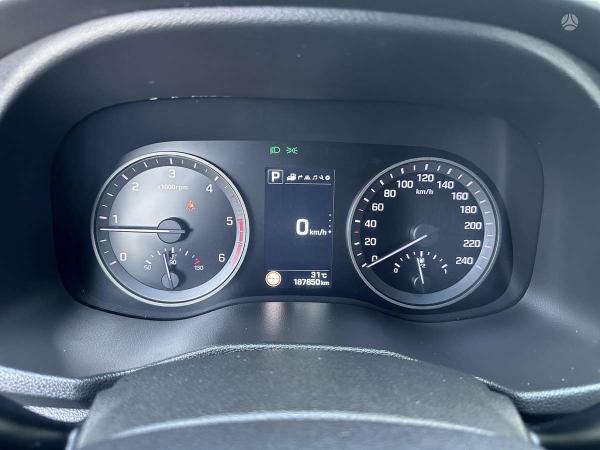Melns Hyundai Tucson 2015 Viļņa, ar dzinēja tilpumu 2.00 L un nobraukumu 188 tūkst. km par 11000 €, foto 5 vietnē AUTOMOTO.COM.LV