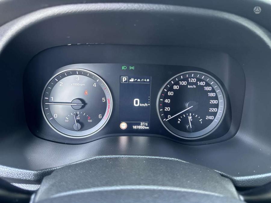 Melns Hyundai Tucson 2015 Viļņa, ar dzinēja tilpumu 2.00 L un nobraukumu 188 tūkst. km par 11000 €, foto 6 vietnē AUTOMOTO.COM.LV