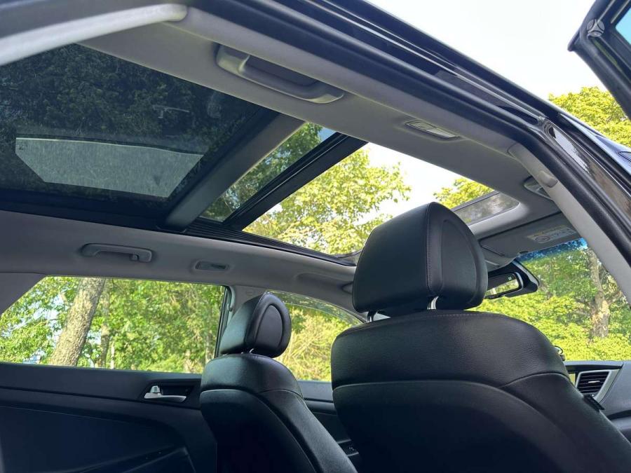 Melns Hyundai Tucson 2015 Viļņa, ar dzinēja tilpumu 2.00 L un nobraukumu 188 tūkst. km par 11000 €, foto 7 vietnē AUTOMOTO.COM.LV