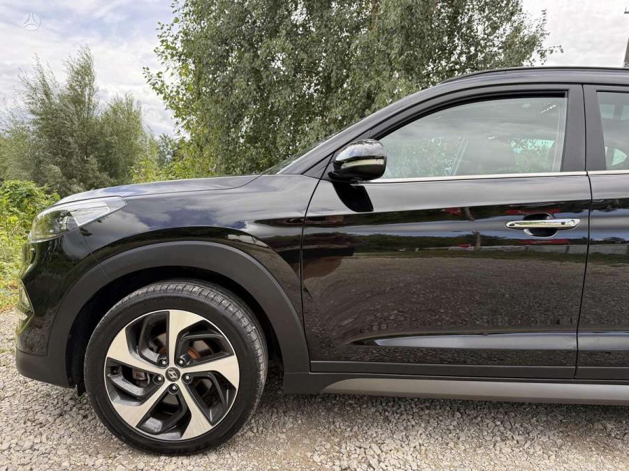 Melns Hyundai Tucson 2015 Šauļi, ar dzinēja tilpumu 2.00 L un nobraukumu 194 tūkst. km par 14750 €, foto 12 vietnē AUTOMOTO.COM.LV