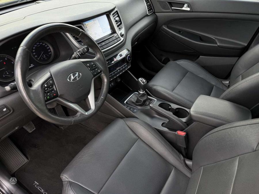 Melns Hyundai Tucson 2015 Šauļi, ar dzinēja tilpumu 2.00 L un nobraukumu 194 tūkst. km par 14750 €, foto 17 vietnē AUTOMOTO.COM.LV