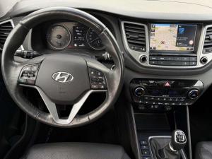 Melns Hyundai Tucson 2015 Šauļi, ar dzinēja tilpumu 2.00 L un nobraukumu 194 tūkst. km par 14750 €, foto 22 vietnē AUTOMOTO.COM.LV
