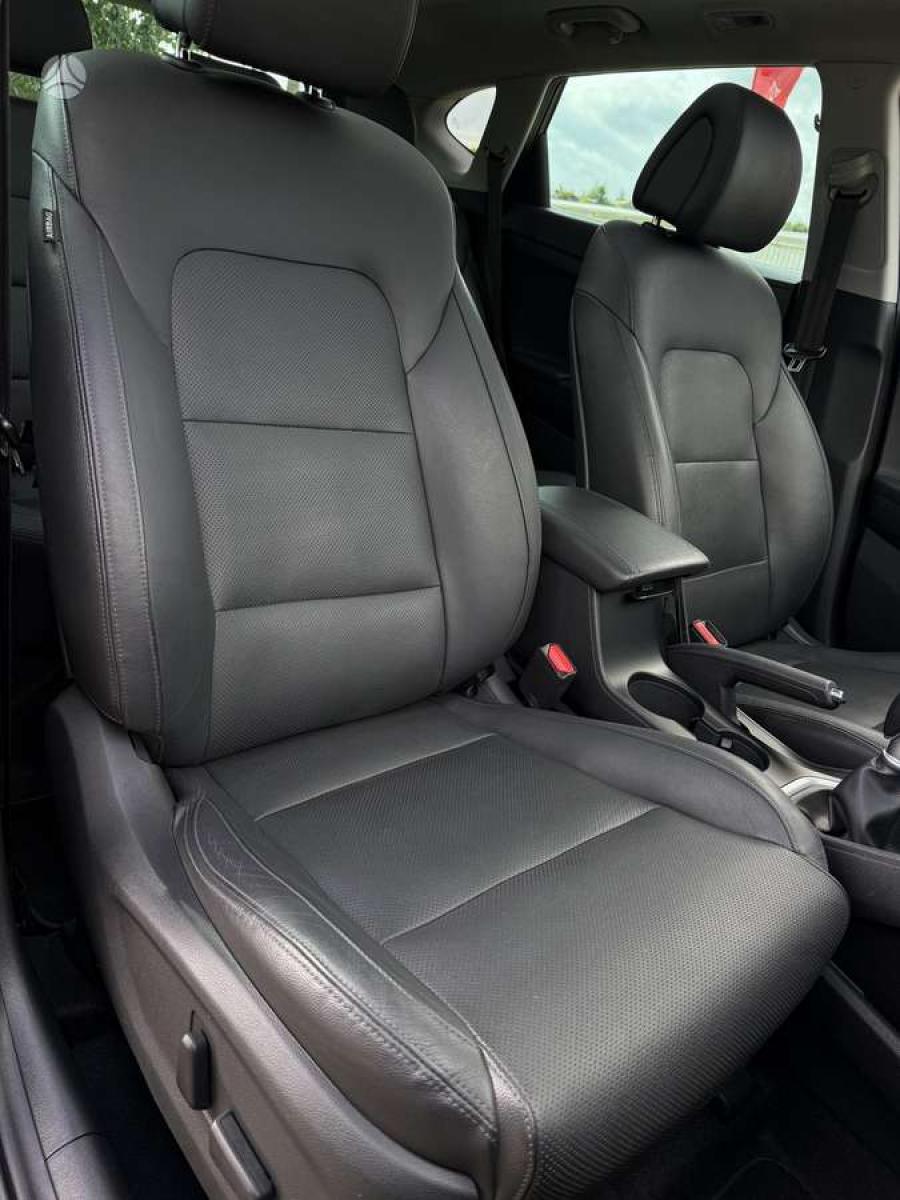 Melns Hyundai Tucson 2015 Šauļi, ar dzinēja tilpumu 2.00 L un nobraukumu 194 tūkst. km par 14750 €, foto 25 vietnē AUTOMOTO.COM.LV