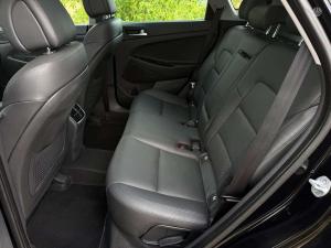 Melns Hyundai Tucson 2015 Šauļi, ar dzinēja tilpumu 2.00 L un nobraukumu 194 tūkst. km par 14750 €, foto 26 vietnē AUTOMOTO.COM.LV
