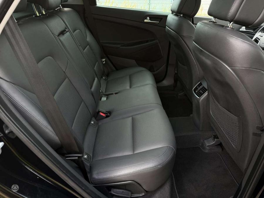 Melns Hyundai Tucson 2015 Šauļi, ar dzinēja tilpumu 2.00 L un nobraukumu 194 tūkst. km par 14750 €, foto 27 vietnē AUTOMOTO.COM.LV