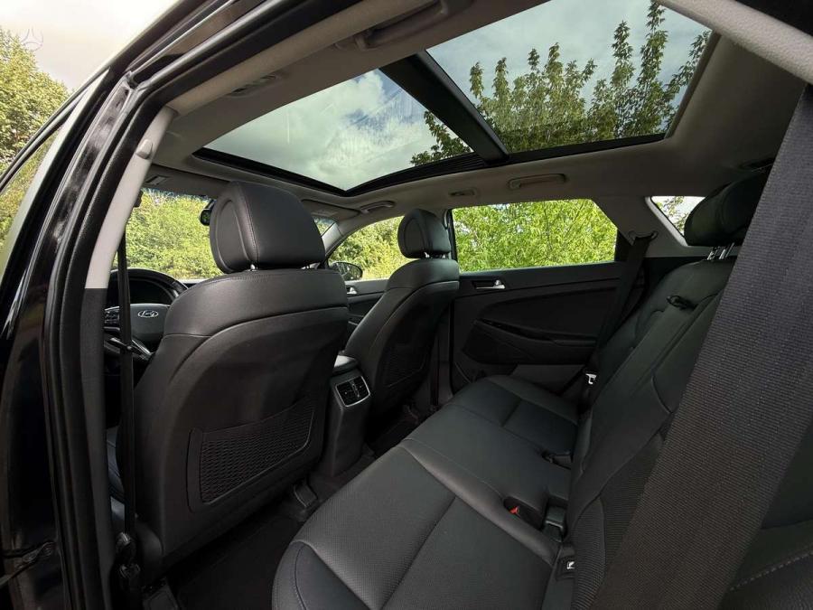 Melns Hyundai Tucson 2015 Šauļi, ar dzinēja tilpumu 2.00 L un nobraukumu 194 tūkst. km par 14750 €, foto 28 vietnē AUTOMOTO.COM.LV