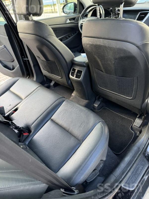 Melns Hyundai Tucson 2016 Rīga, ar dzinēja tilpumu 1.60 L un nobraukumu 166 tūkst. km par 11600 €, foto 9 vietnē AUTOMOTO.COM.LV