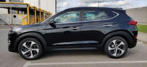 Black Hyundai Tucson 2016 in Panevezys, with an engine capacity of 2.00 L and mileage of 151 thousand km for 12700 €, photo 7 on AUTOMOTO.COM.LV