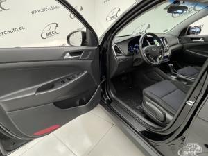 Melns Hyundai Tucson 2016 Avižieniai, ar dzinēja tilpumu 2.00 L un nobraukumu 120 tūkst. km par 14100 €, foto 18 vietnē AUTOMOTO.COM.LV