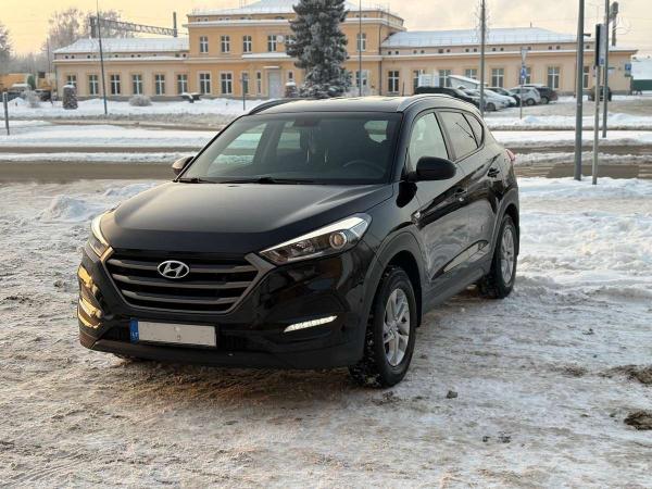 Melns Hyundai Tucson 2016 Šauļi, ar dzinēja tilpumu 1.69 L un nobraukumu 193 tūkst. km par 11300 €, foto 1 vietnē AUTOMOTO.COM.LV