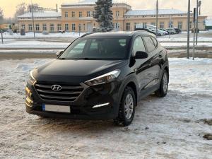 Black Hyundai Tucson 2016 in Siauliai, with an engine capacity of 1.69 L and mileage of 193 thousand km for 11300 €, photo  on AUTOMOTO.COM.LV
