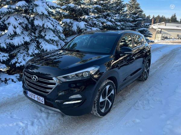 Melns Hyundai Tucson 2016 Utena, ar dzinēja tilpumu 1.69 L un nobraukumu 237 tūkst. km par 10250 €, foto 1 vietnē AUTOMOTO.COM.LV