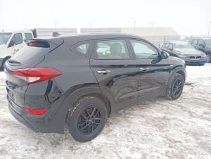 Melns Hyundai Tucson 2016 Marijampole, ar dzinēja tilpumu 1.59 L un nobraukumu 196 tūkst. km par 7900 €, foto 3 vietnē AUTOMOTO.COM.LV