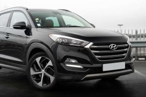 Black Hyundai Tucson 2016 in Vilnius, with an engine capacity of 1.69 L and mileage of 204 thousand km for 11900 €, photo 2 on AUTOMOTO.COM.LV