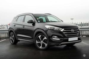 Black Hyundai Tucson 2016 in Vilnius, with an engine capacity of 1.69 L and mileage of 204 thousand km for 11900 €, photo 3 on AUTOMOTO.COM.LV