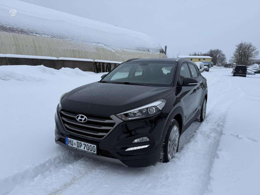 Melns Hyundai Tucson 2016 Kupiškis, ar dzinēja tilpumu 2.00 L un nobraukumu 120 tūkst. km par 13900 €, foto 1 vietnē AUTOMOTO.COM.LV