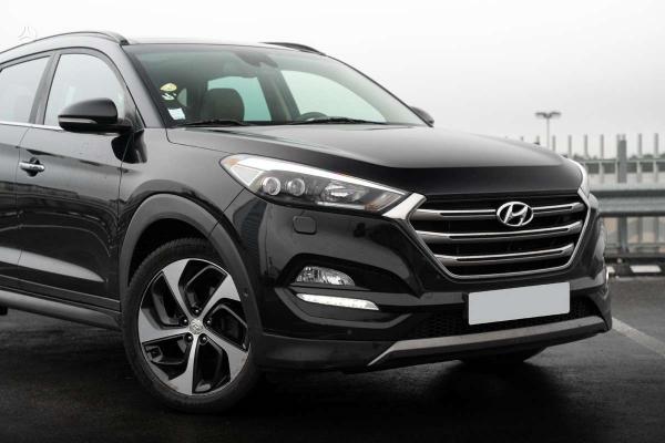 Melns Hyundai Tucson 2016 Viļņa, ar dzinēja tilpumu 1.69 L un nobraukumu 204 tūkst. km par 11800 €, foto 2 vietnē AUTOMOTO.COM.LV