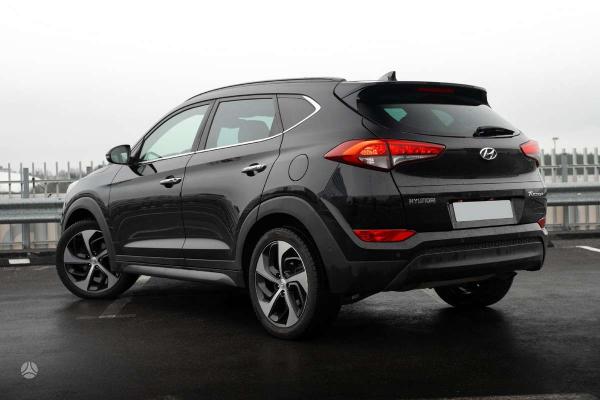 Melns Hyundai Tucson 2016 Viļņa, ar dzinēja tilpumu 1.69 L un nobraukumu 204 tūkst. km par 11800 €, foto 10 vietnē AUTOMOTO.COM.LV