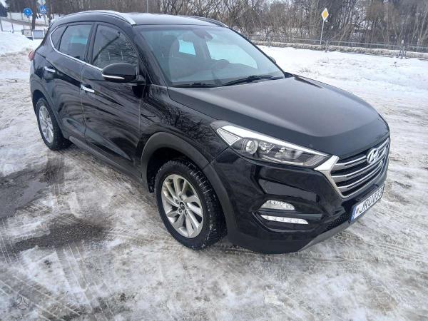 Melns Hyundai Tucson 2016 Utena, ar dzinēja tilpumu 1.69 L un nobraukumu 184 tūkst. km par 9700 €, foto 7 vietnē AUTOMOTO.COM.LV