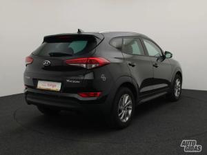 Black Hyundai Tucson 2016 in Vilnius, with an engine capacity of 1.70 L and mileage of 169 thousand km for 12499 €, photo 9 on AUTOMOTO.COM.LV