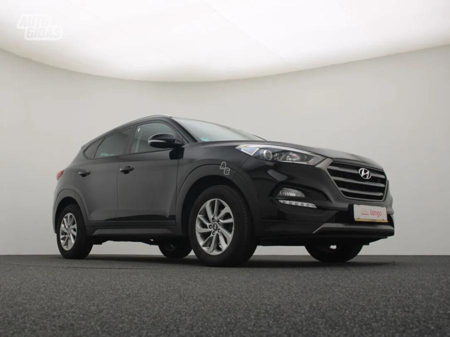 Black Hyundai Tucson 2016 in Vilnius, with an engine capacity of 1.70 L and mileage of 169 thousand km for 12499 €, photo 12 on AUTOMOTO.COM.LV