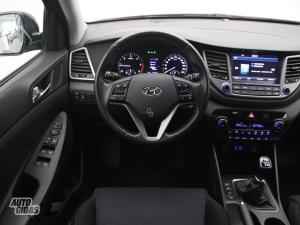 Black Hyundai Tucson 2016 in Vilnius, with an engine capacity of 1.70 L and mileage of 169 thousand km for 12499 €, photo 18 on AUTOMOTO.COM.LV