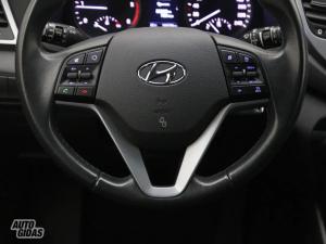 Black Hyundai Tucson 2016 in Vilnius, with an engine capacity of 1.70 L and mileage of 169 thousand km for 12499 €, photo 19 on AUTOMOTO.COM.LV
