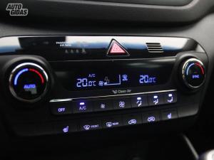 Black Hyundai Tucson 2016 in Vilnius, with an engine capacity of 1.70 L and mileage of 169 thousand km for 12499 €, photo 21 on AUTOMOTO.COM.LV