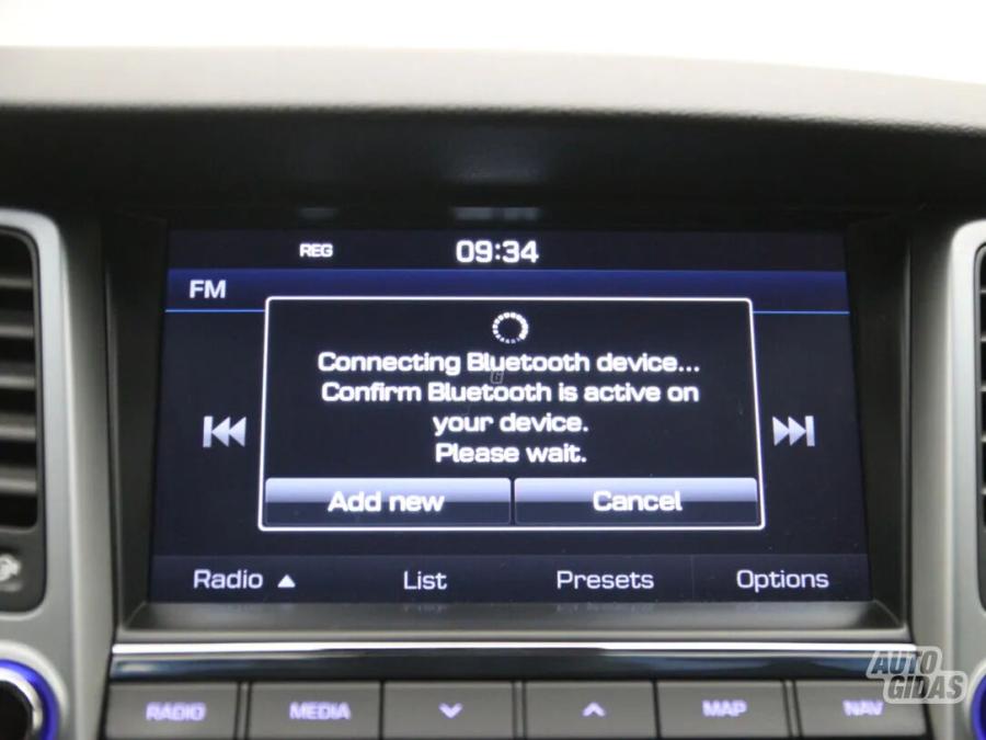 Black Hyundai Tucson 2016 in Vilnius, with an engine capacity of 1.70 L and mileage of 169 thousand km for 12499 €, photo 24 on AUTOMOTO.COM.LV