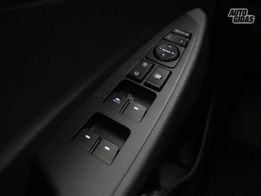 Black Hyundai Tucson 2016 in Vilnius, with an engine capacity of 1.70 L and mileage of 169 thousand km for 12499 €, photo 27 on AUTOMOTO.COM.LV
